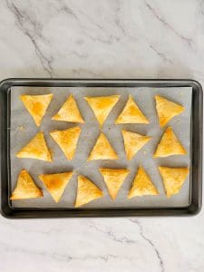 Greek Cheese Triangles (Tiropitakia) - mum's Greek recipes