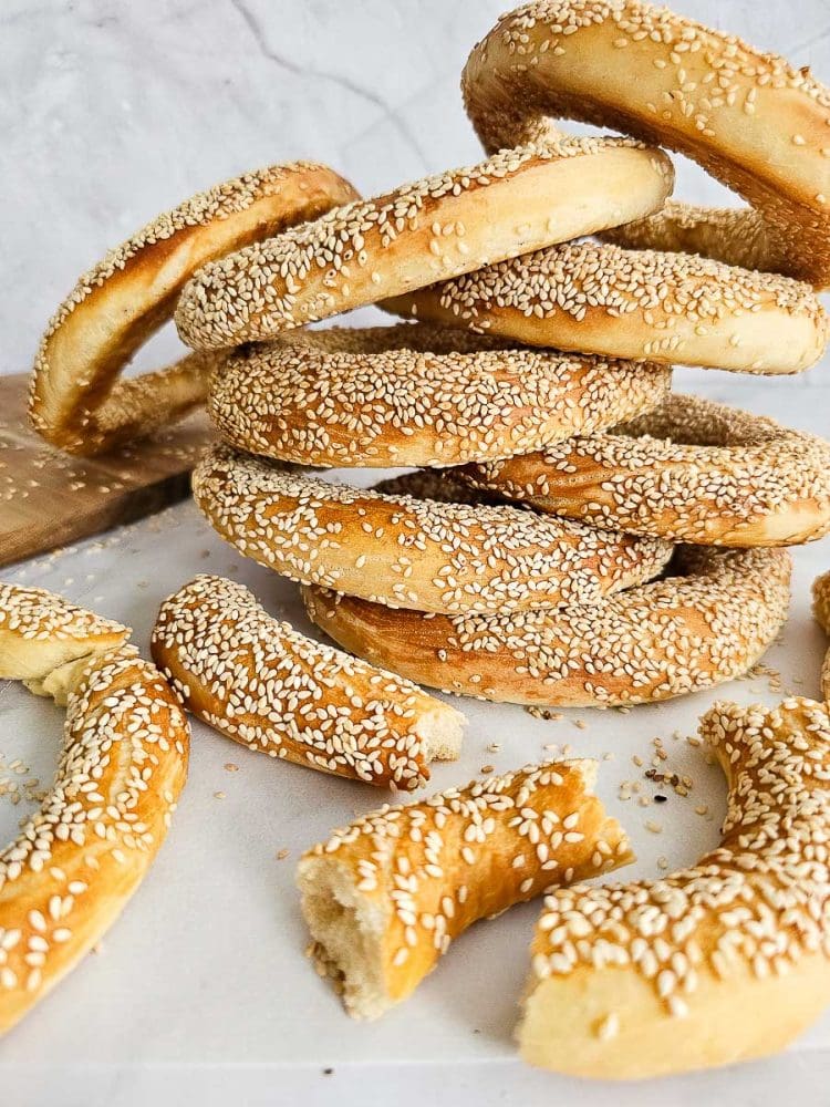 Greek Sesame Bread Rings (Koulouri Thessalonikis) - mum's Greek recipes