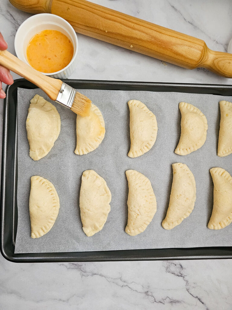 Mini Greek Cheese Pastries (Tiropitakia Kourou) - mum's Greek recipes