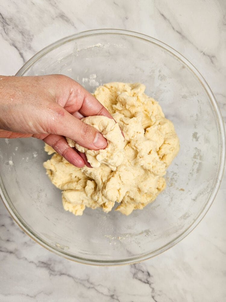 Mini Greek Cheese Pastries (Tiropitakia Kourou) - mum's Greek recipes
