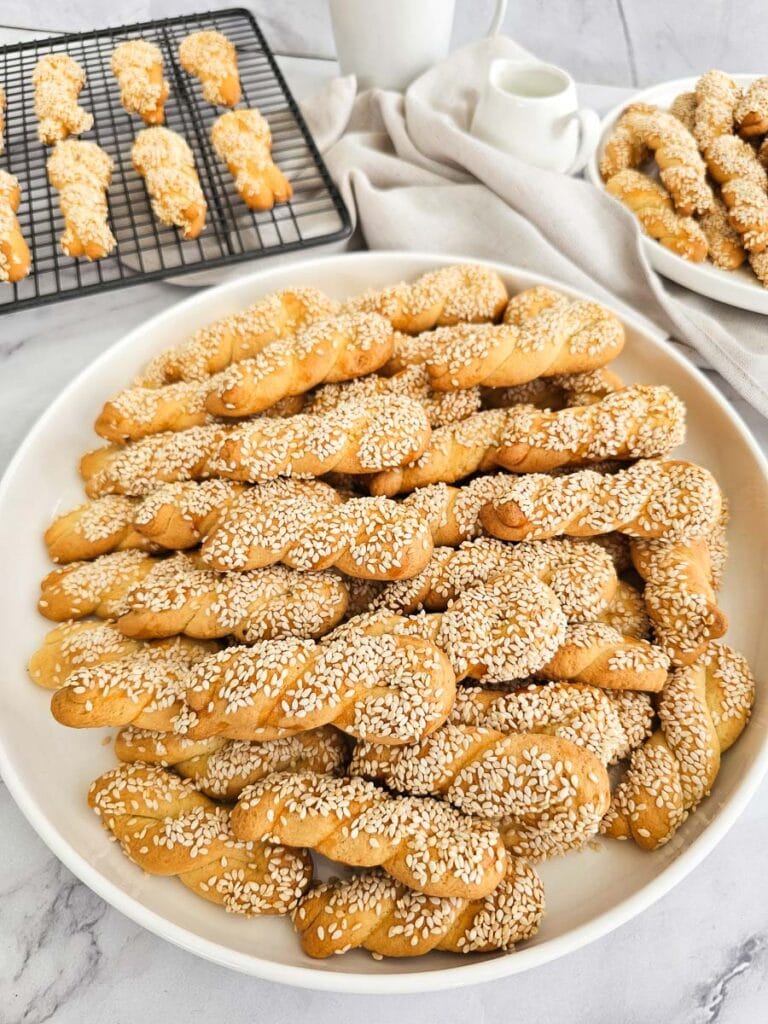 Best Greek Koulourakia (Greek Butter Cookies) - mum's Greek recipes